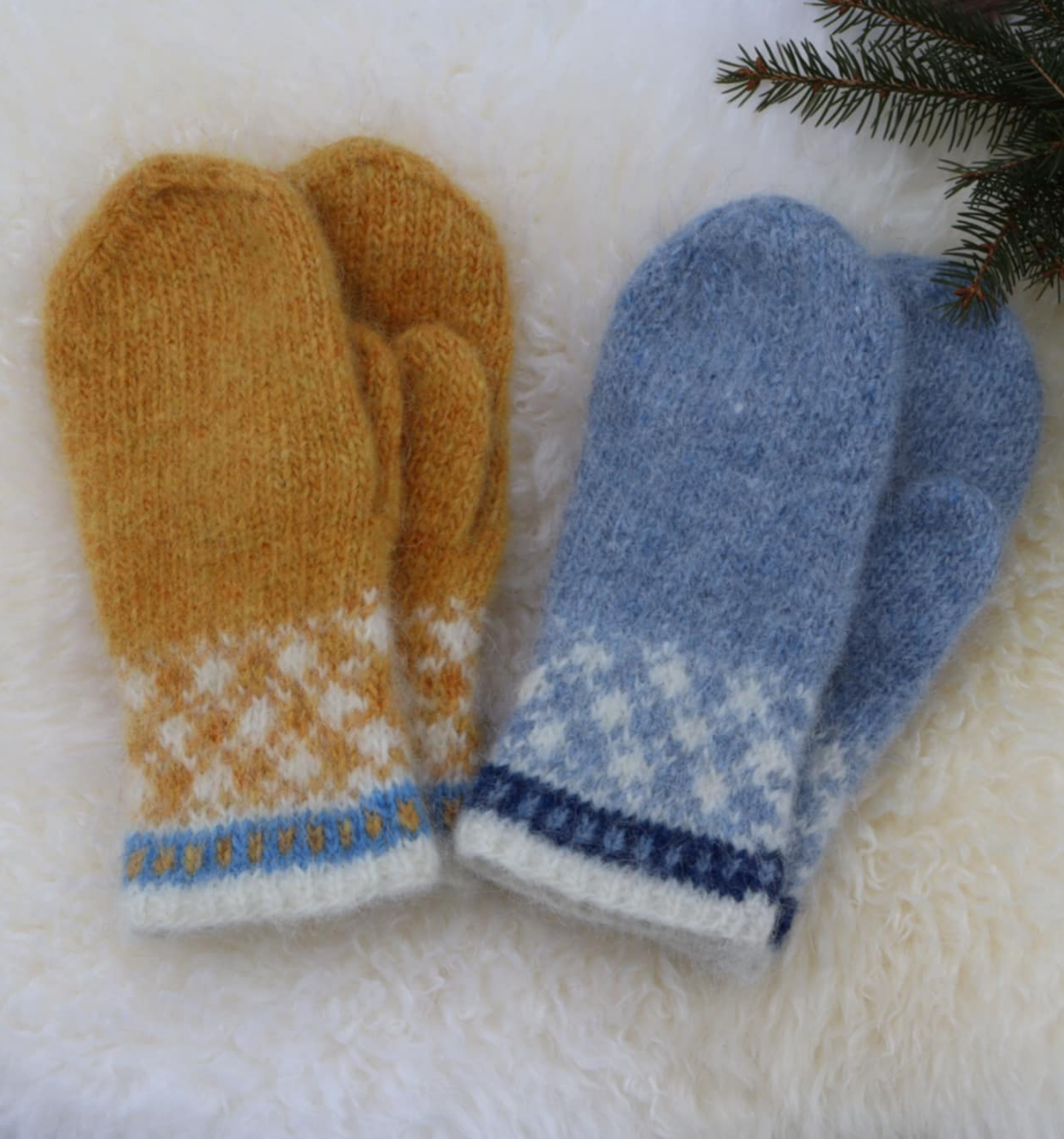 Silky Snow Mittens – Arctic Knits
