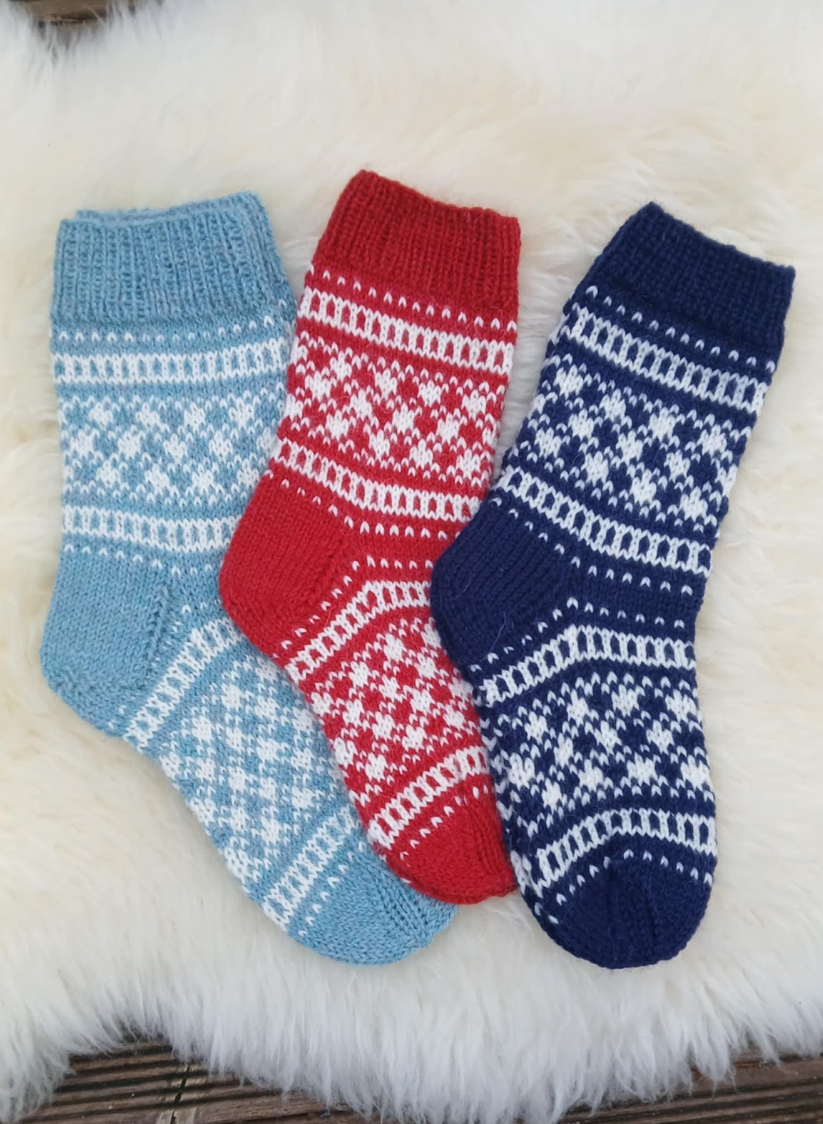 Silky Snow Socks – Arctic Knits